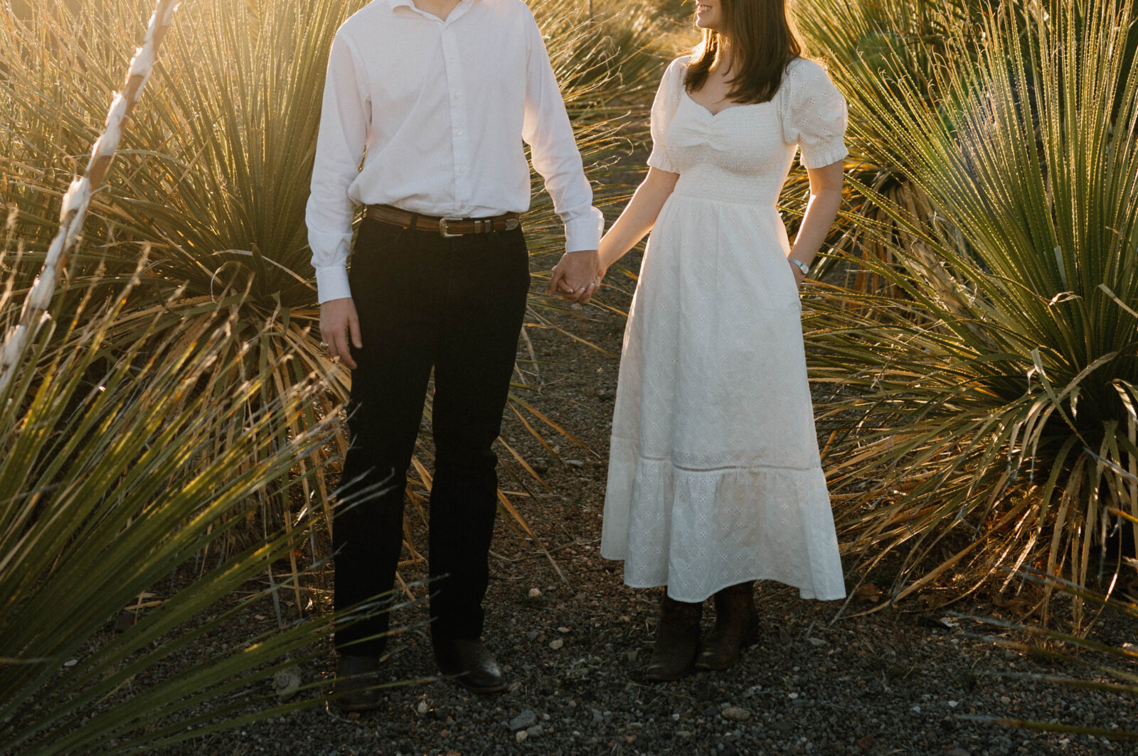 Marfa, Texas Engagement Photos || Nicole + Jesse